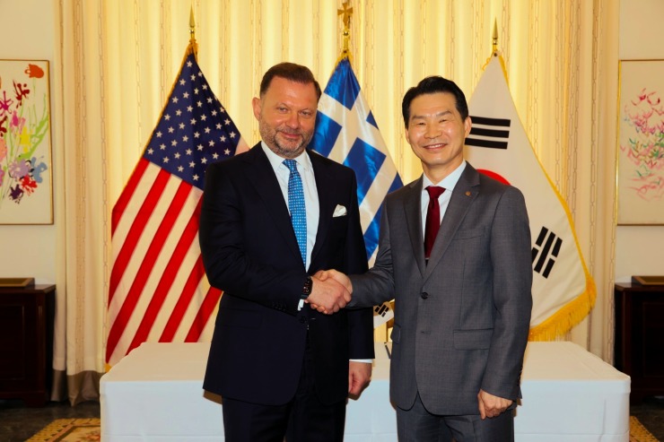 ONEX–HANWHA Ocean: Επενδύσεις 1,35 δισ. ευρώ για ναυπήγηση υποβρυχίων ...